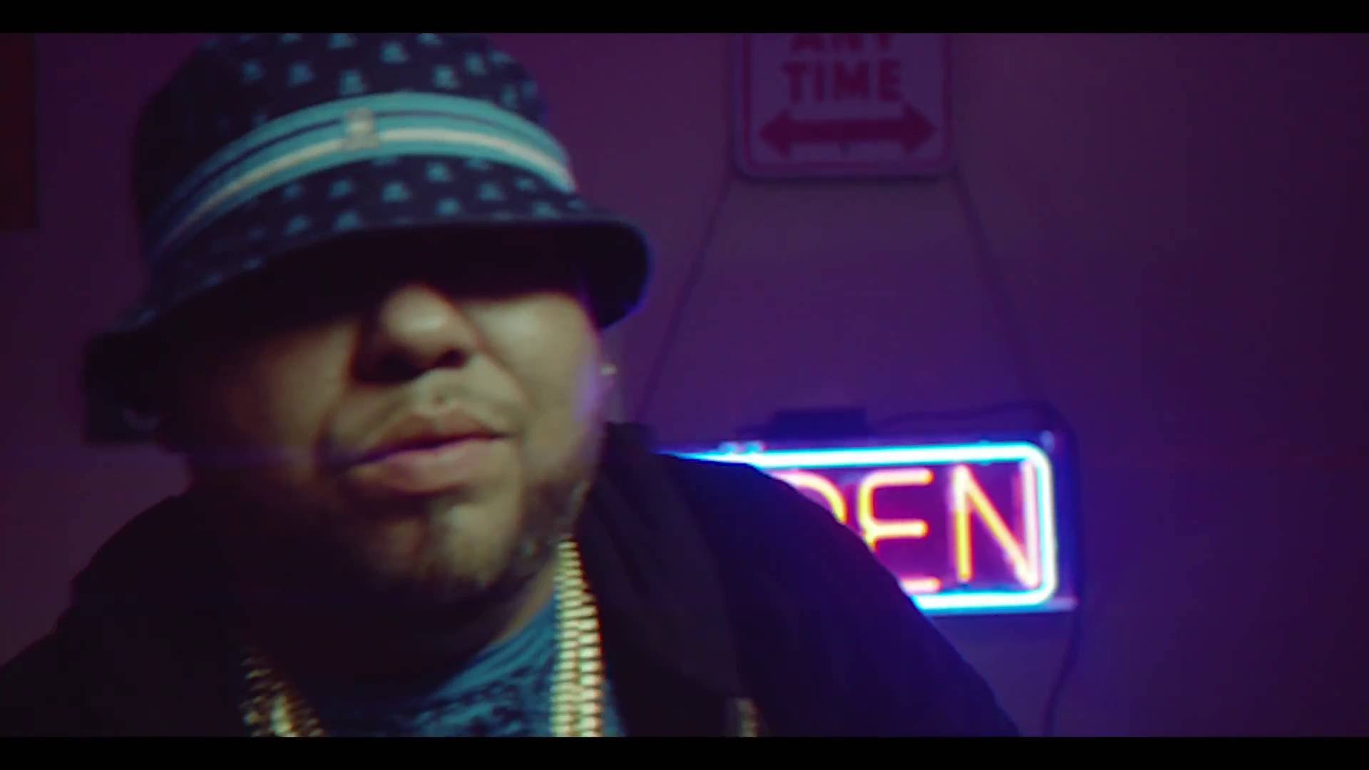 Ñejo nos presenta “Misterio” su nuevo éxito musical